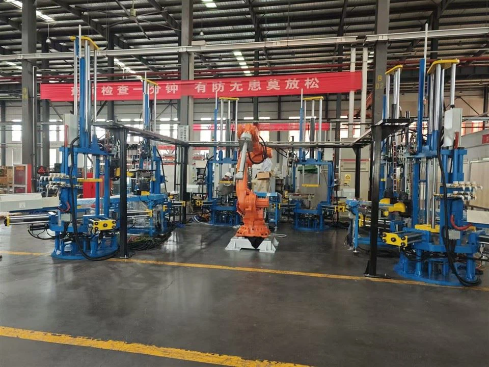 China Custom Automatic GDC With Extractor For Motorcycle Wheel ...